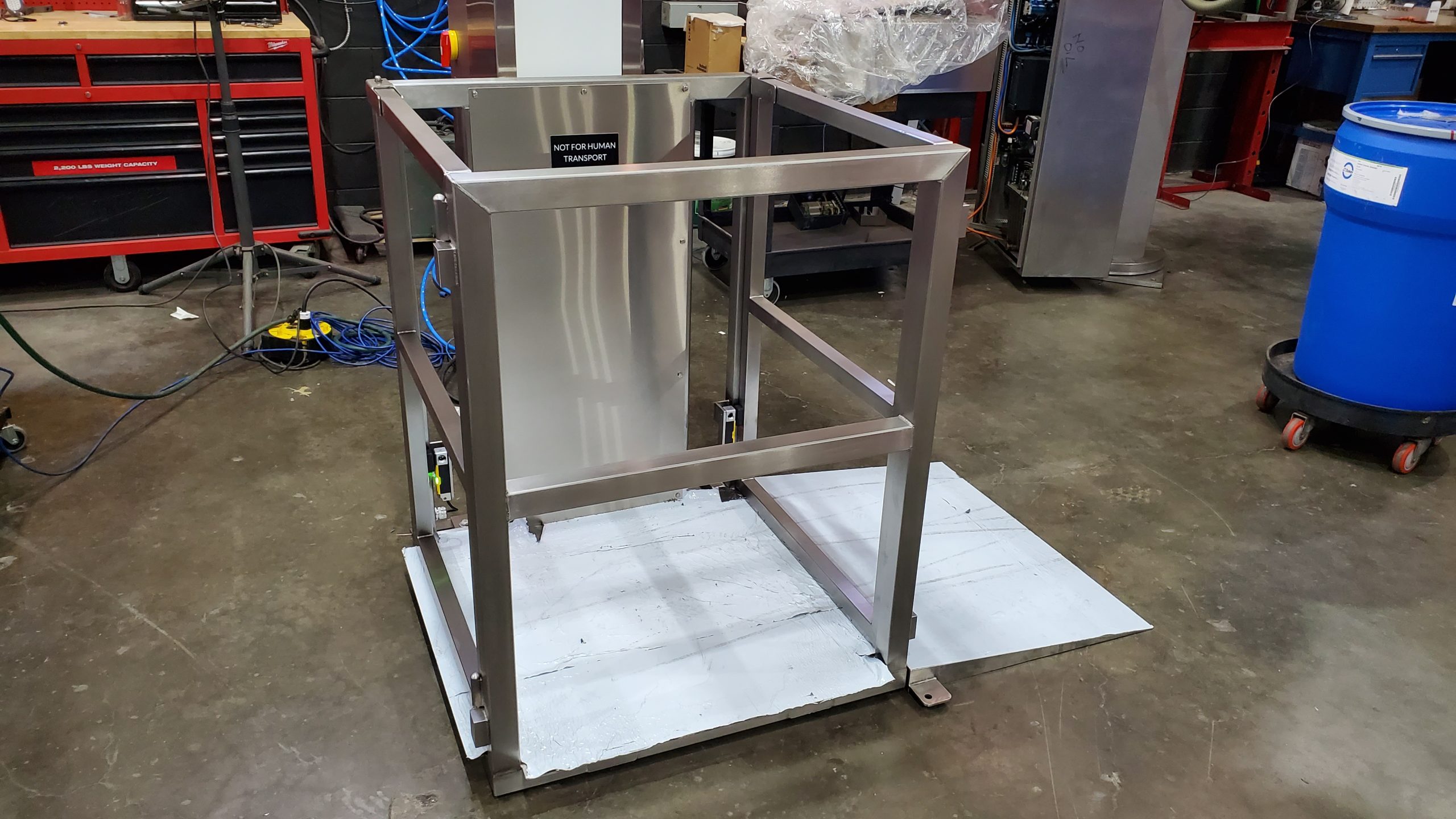 Post Platform Lifts - Post Material Handling