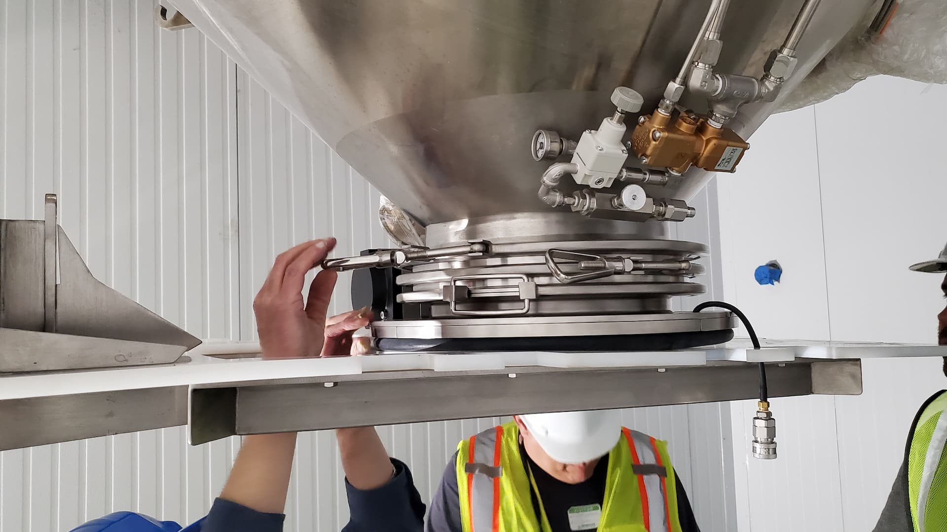 Inflatable Seals - Post Material Handling